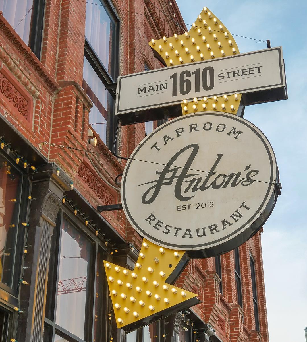 Local Taps - Anton’s Taproom | Mission Hills MO